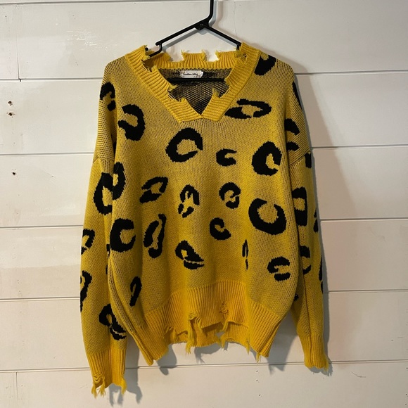 Southern Stitch | Sweaters | Distressed Cheetah Print Sweater Size ...